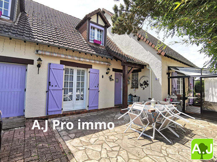 Maison 6 pièces à Bréval, à vendre