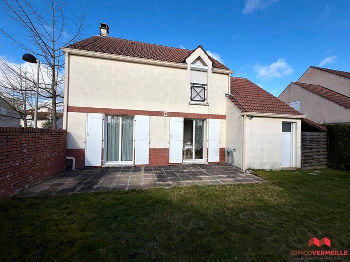 La Sourderie-Nord, Montigny-le-Bretonneux : Maison 4 pièces à louer