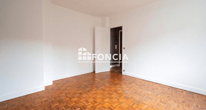 Appartement 1 pièce à Asnières-sur-Seine, Centre-ville, à vendre