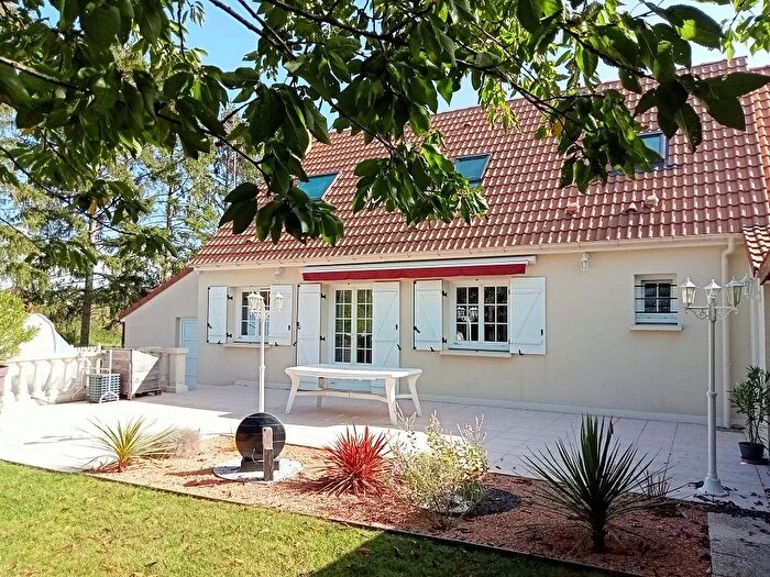 Maison 6 pièces à Beaune-la-Rolande, à vendre