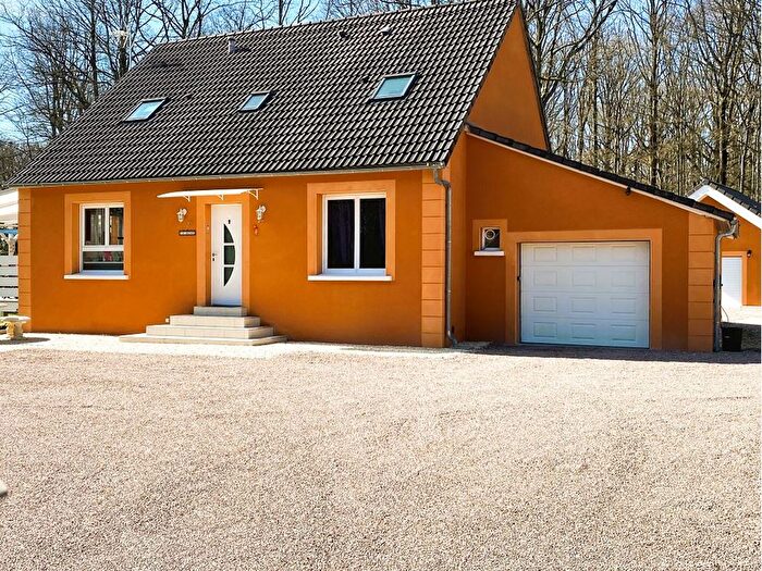 Saint-Hilaire-les-Andrésis : Maison 6 pièces à vendre