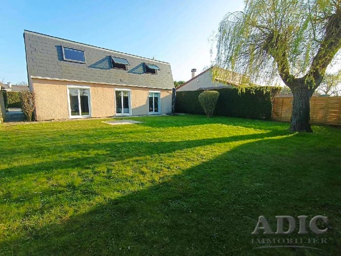 Maison 7 pièces à Othis, à vendre