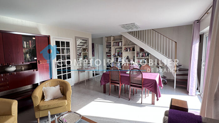 Maison 6 pièces à La Ferté-Alais, à vendre