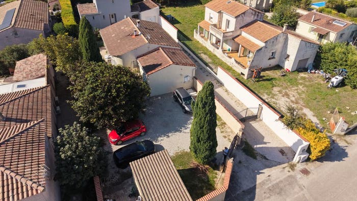 Maison 5 pièces à vendre à Saint-Geniès-de-Comolas