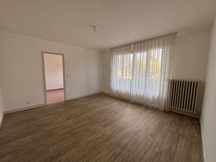 Appartement 3 pièces à Châteaudun, Liberté, Martineaux, à louer