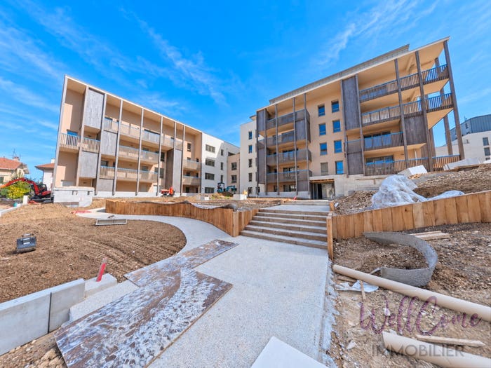 Cran-Gevrier, Centre-ville, Le Vernay, Les Iles : Appartement 5 pièces à vendre
