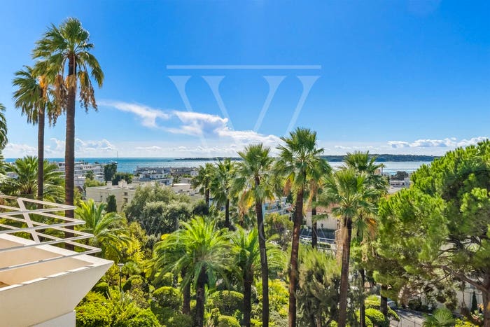 Appartement 3 pièces à vendre - Cannes, Pointe Croisette