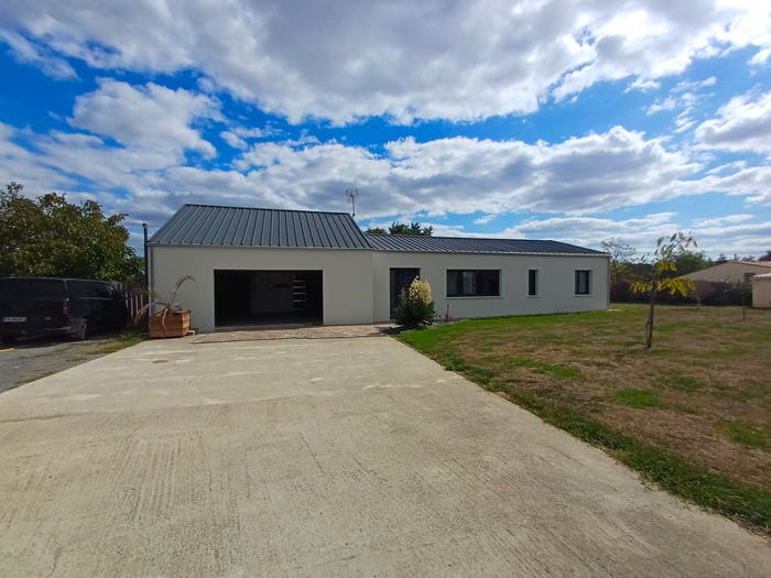 Saint-Hilaire-le-Vouhis - Maison 3 pièces à vendre