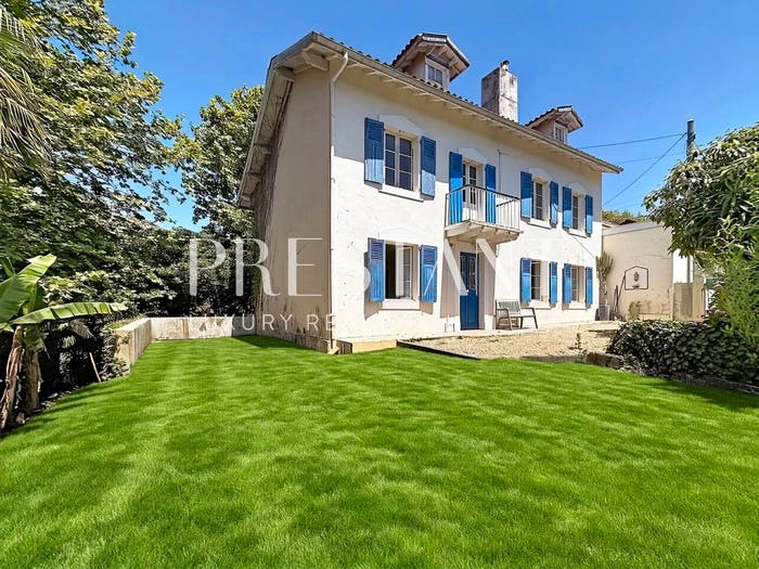 Maison 7 pièces à vendre à Biarritz, Saint-Charles, Phare, Larochefoucauld