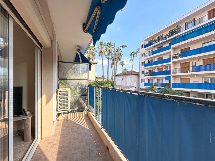 Appartement 2 pièces à vendre - Vallauris, Golfe Juan, Vieux Port