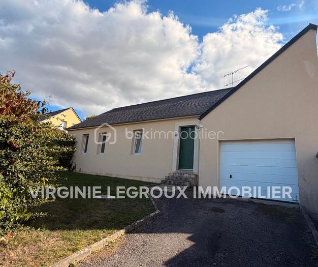 Maison 5 pièces à vendre - Saint-Ouën-des-Toits