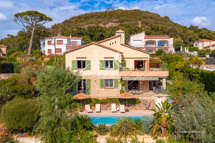 Mandelieu-la-Napoule, La Napoule : Maison 6 pièces à vendre