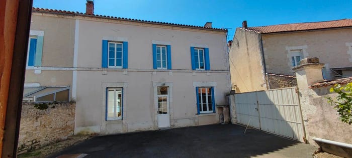 Bayers : Maison 6 pièces à vendre