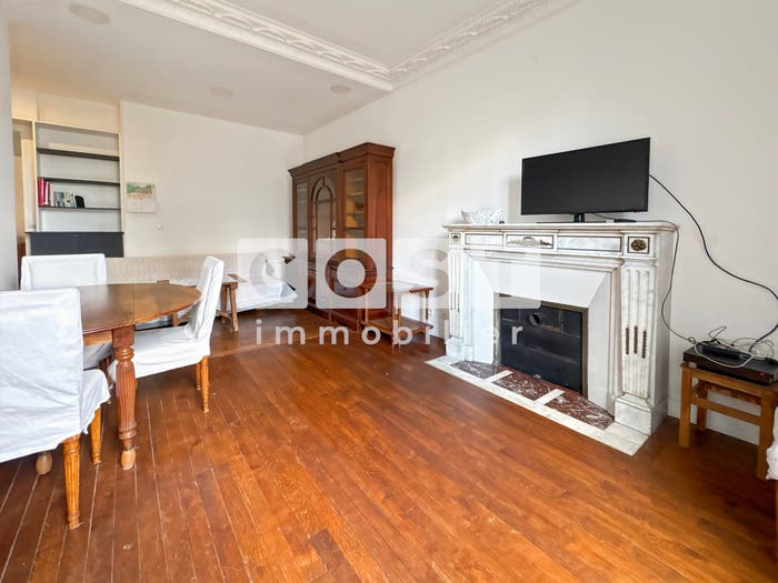 Appartement 4 pièces à Clichy, Entrée de Ville, à vendre