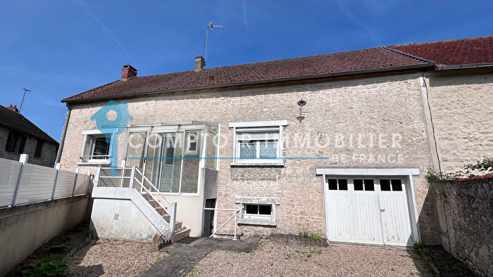 Maison 4 pièces à vendre à Vayres-sur-Essonne