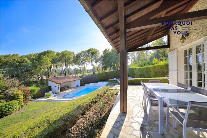 Maison 4 pièces à Saint-Cyr-au-Mont-d'Or, à vendre