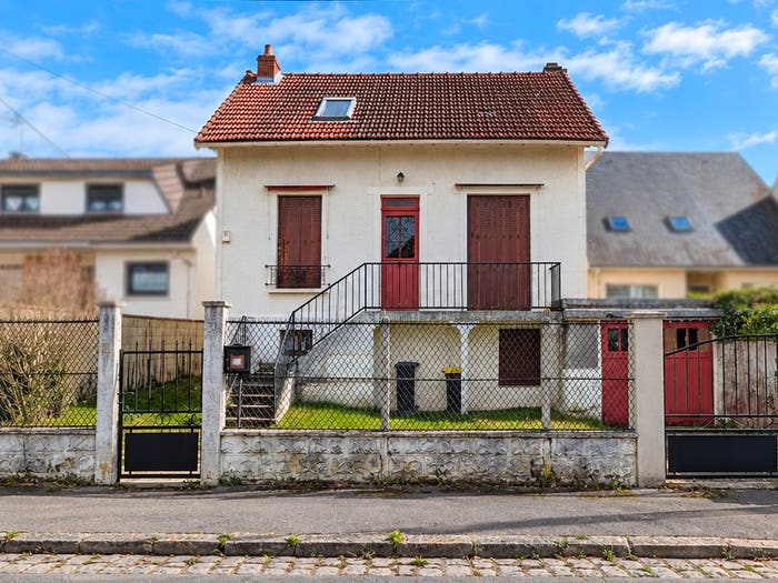 Maison 4 pièces à Sainte-Geneviève-des-Bois, Paul Vaillant Couturier, à vendre