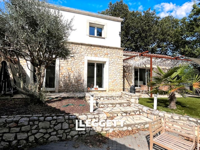 Maison 7 pièces à Saint-Laurent-des-Arbres, à vendre