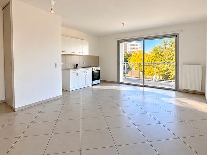 Appartement 3 pièces à louer - Angers, Belle, Beille