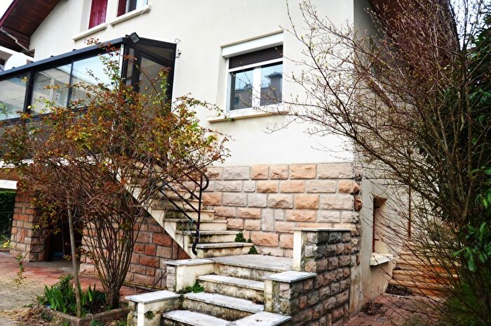 Maison 8 pièces à vendre - Lons-le-Saunier, Mouillères, Parc des Bains