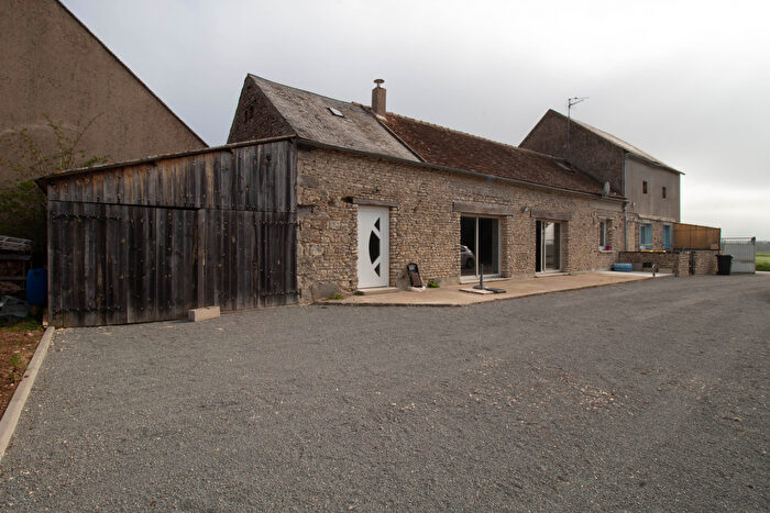 Maison 6 pièces à Givraines, à vendre