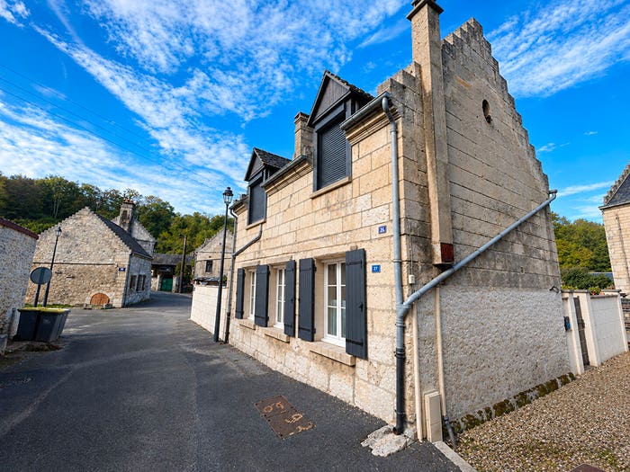 Maison 4 pièces à Taillefontaine, à vendre