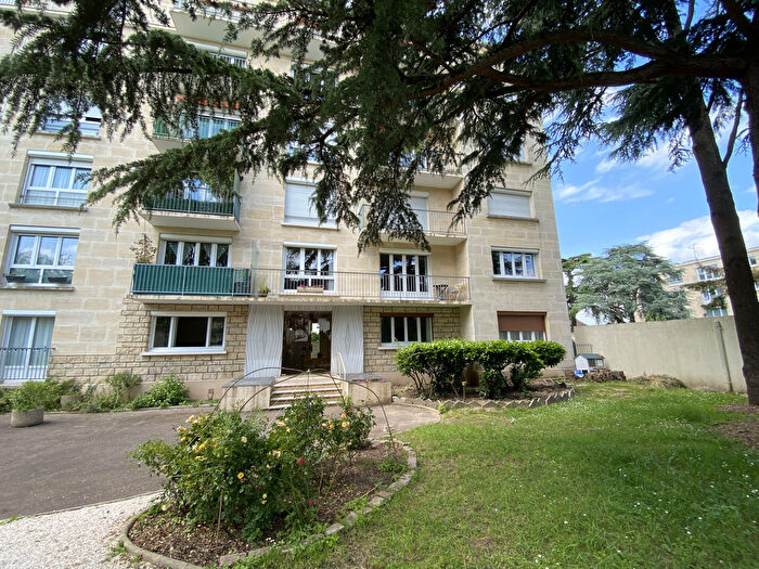 Mantes-la-Jolie, Gassicourt : Appartement 4 pièces à vendre