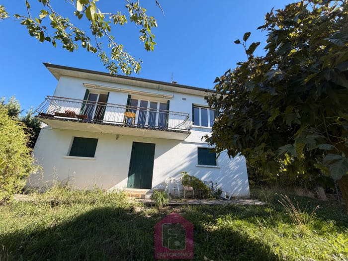 Maison 5 pièces à Puy-l'Évêque, à vendre
