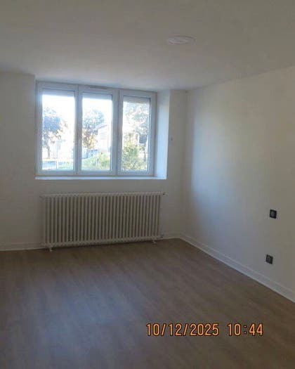 Ouest, Saint-Junien : Appartement 3 pièces à louer