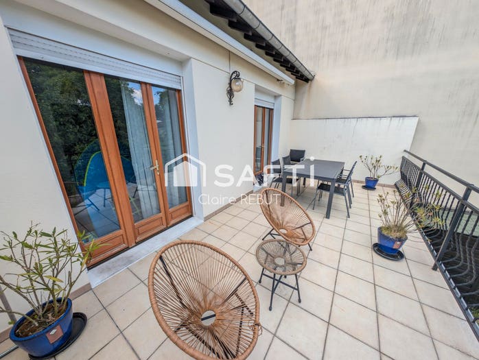 Maison 6 pièces à Livry-Gargan, Nord, à vendre