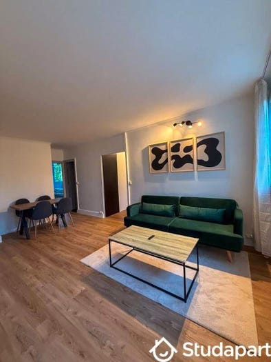 Cimetiere, Créteil : Appartement 1 pièce à louer