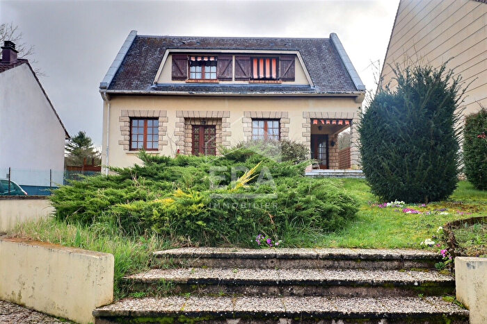 Maison 6 pièces à vendre à Étampes, Saint-Pierre