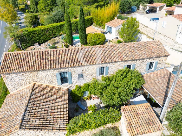 Maison 5 pièces à vendre à Velleron