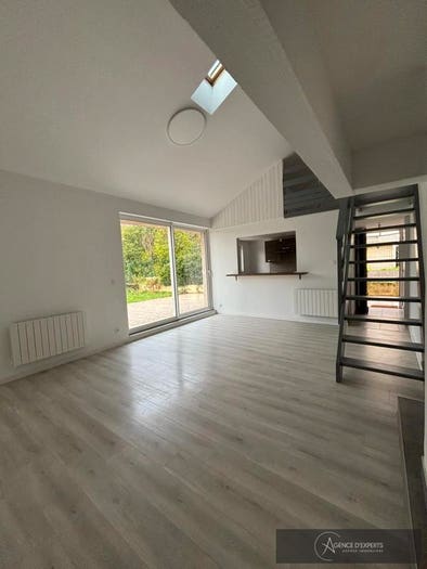 Besançon, Montrapon, Fontaine Ecu, Montboucons, Montjoux : Appartement 3 pièces à louer