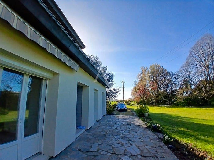 Brissac Loire Aubance : Maison 7 pièces à louer