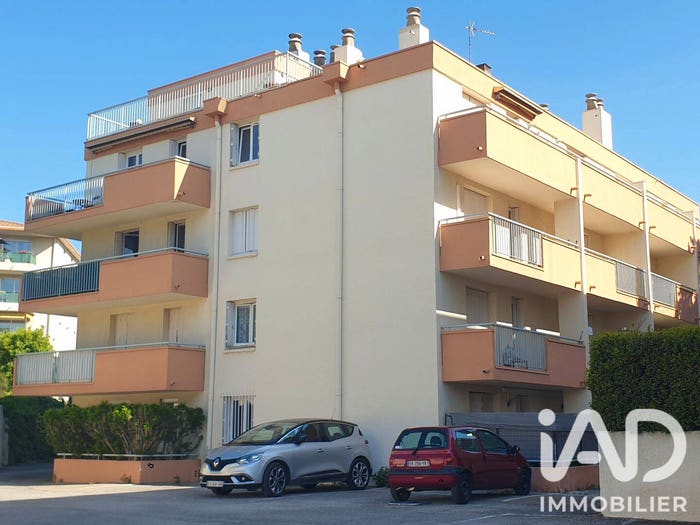 Jardins de la Fontaine, Nîmes - Appartement 3 pièces à louer