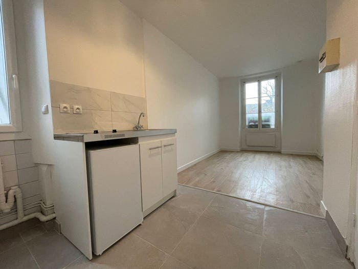 Neauphle-le-Château - Appartement 1 pièce à louer