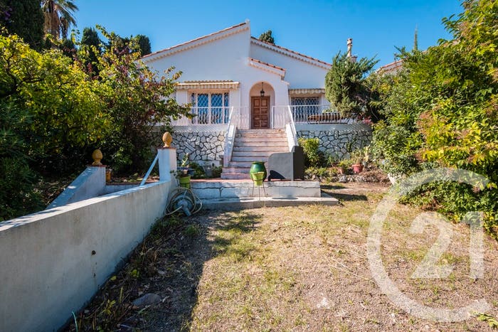 Maison 5 pièces à Nice, Cimiez, à vendre