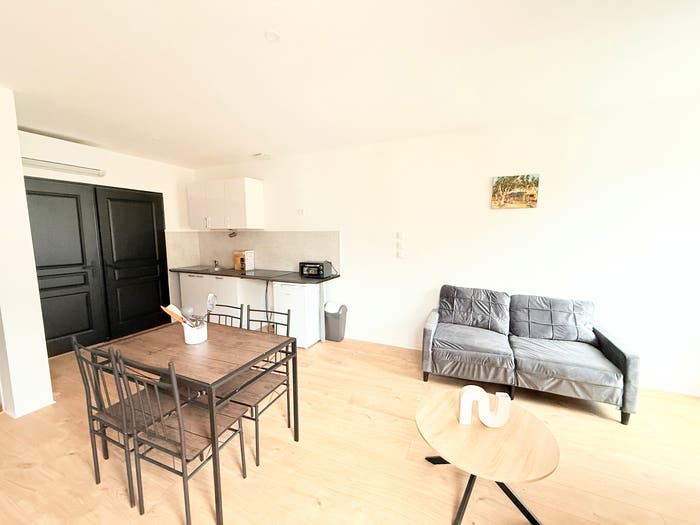 Vienne, Centre-ville : Appartement 2 pièces à louer