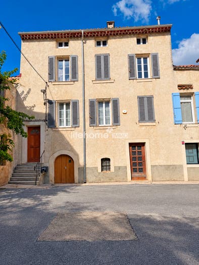 Maison 10 pièces à Cabasse, à vendre