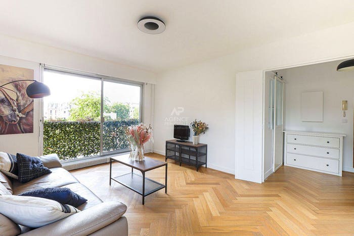 Clignancourt-Jules Joffrin, Paris 18ème arrondissement : Appartement 2 pièces à louer