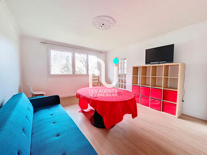 Asnières-sur-Seine, Coubertin : Appartement 3 pièces à vendre