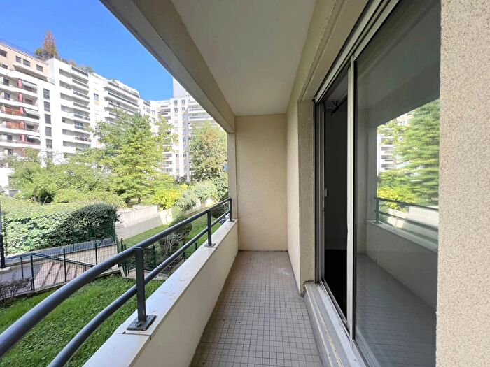 Courbevoie, Gambetta, La Défense : Appartement 3 pièces à vendre