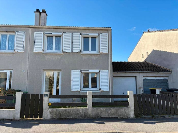 Maison 5 pièces à Cressely et Buisson, Magny-les-Hameaux, à louer