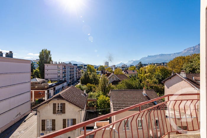 Appartement 2 pièces à Grenoble, Bajatière, à vendre