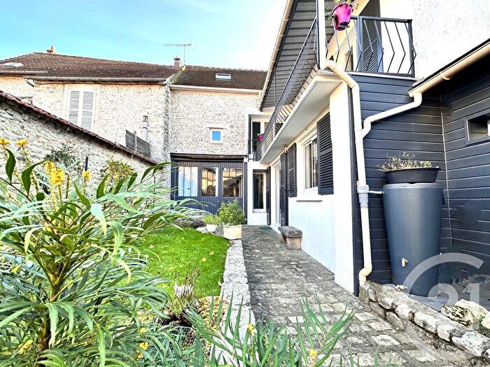Maison 7 pièces à Étampes, Saint-Pierre, à vendre