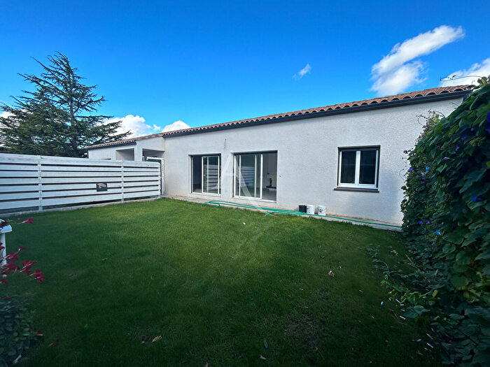 Maison 4 pièces à vendre - Villeneuve-la-Comptal