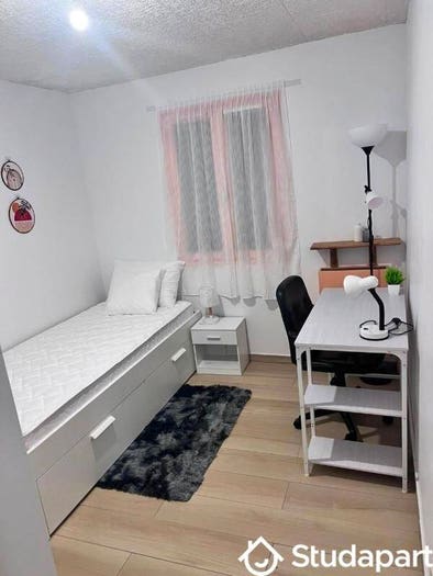 Descartes, Champs-sur-Marne - Appartement 1 pièce à louer