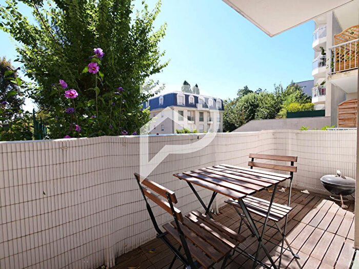 Appartement 2 pièces à vendre à Suresnes, République