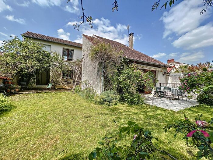 Bouray-sur-Juine - Maison 6 pièces à vendre